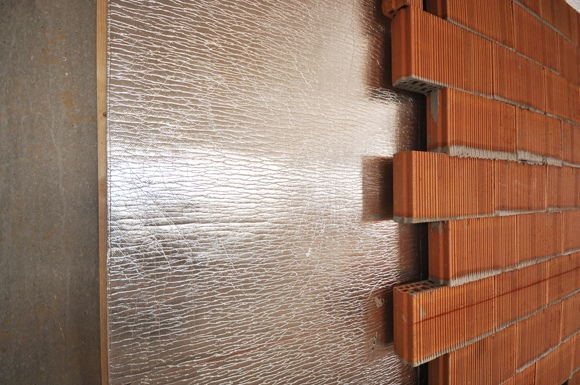 Isolante termoresistente multistrato